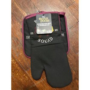 Disney | Kitchen | New Disney Hocus Pocus Oven Mitt And Pot Holder ...